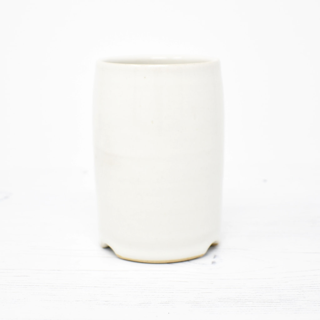 Clod & Pebble White Ceramic Toothbrush Mug - Peace With The Wild
