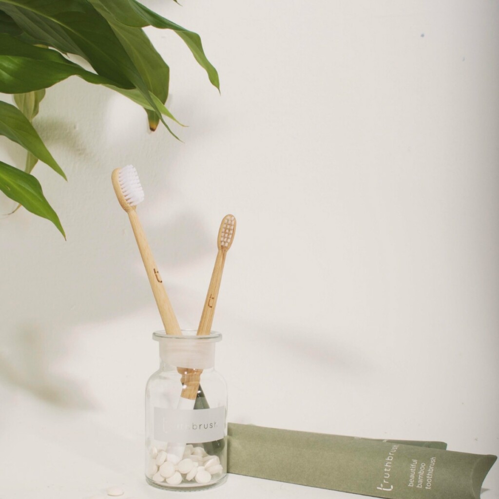 Truthbrush Truthtabs Glass Apothecary Jar - Peace With The Wild